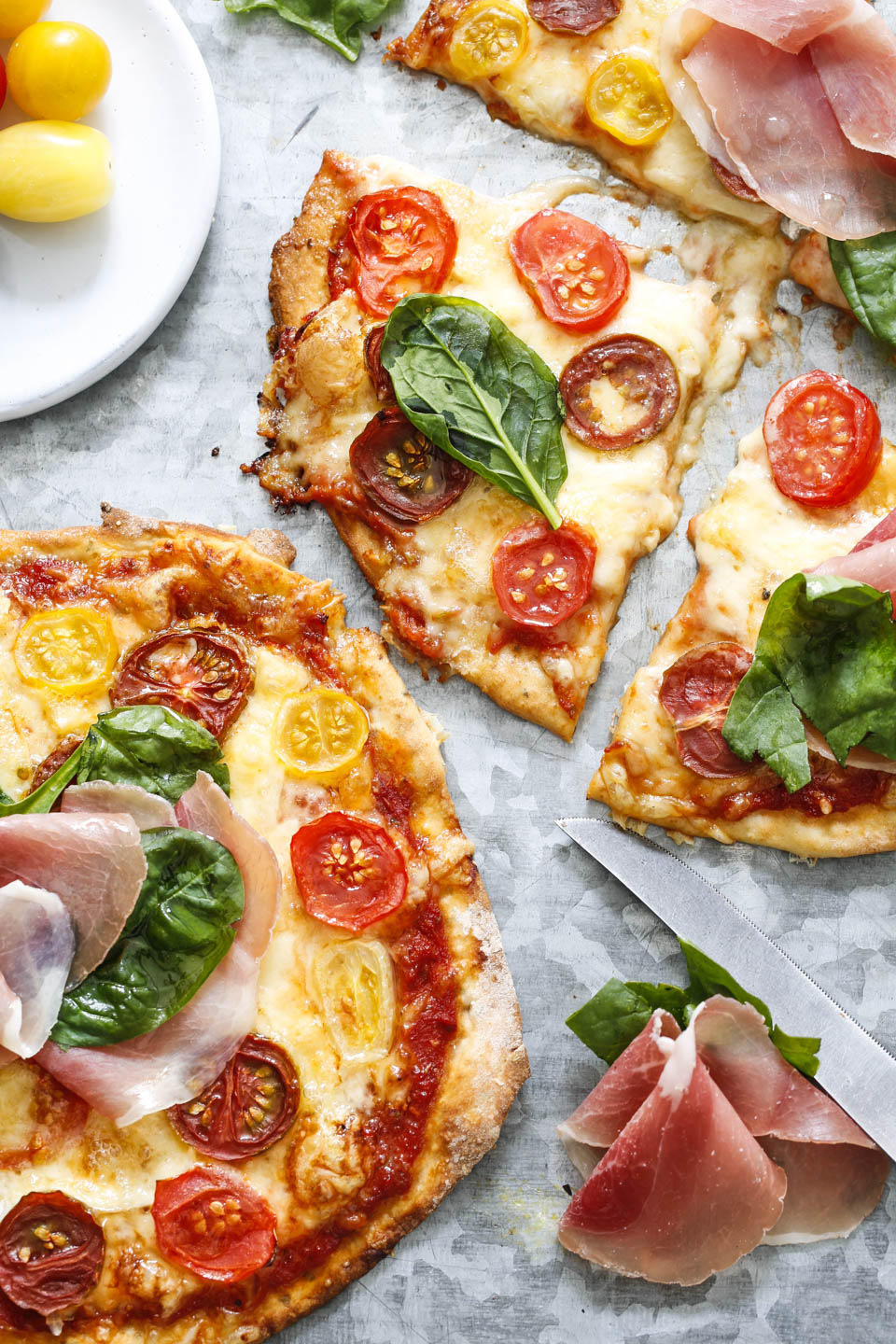 Hjemmelaget pizza (pizzabunn på 5 minutter) - Ida Gran Jansen